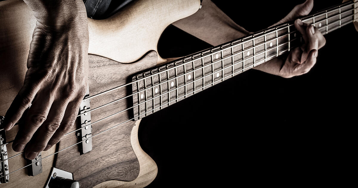 いま聴きたい！ 5人のベーシスト｜【連載】創造する人のためのプレイリスト｜Aktio Note-アクティオノート〜創造する人のためのノート〜