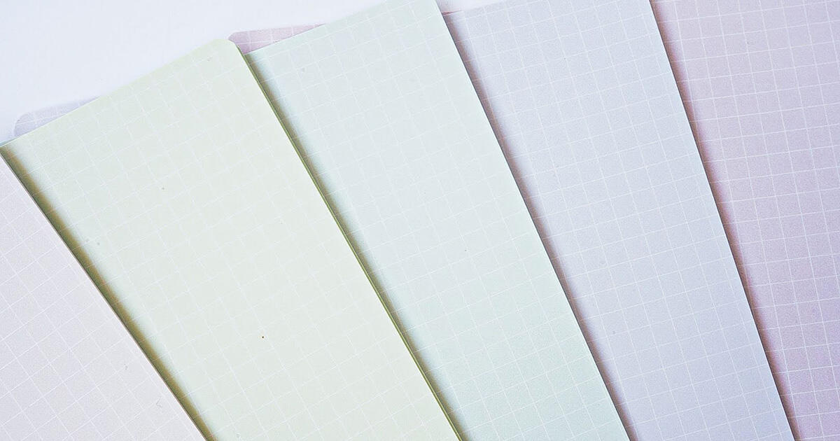 記憶を辿るフックにも。くすみカラールーズリーフ｜【連載】創造する人に役立つ文房具｜Aktio Note-アクティオノート〜創造する人のためのノート〜